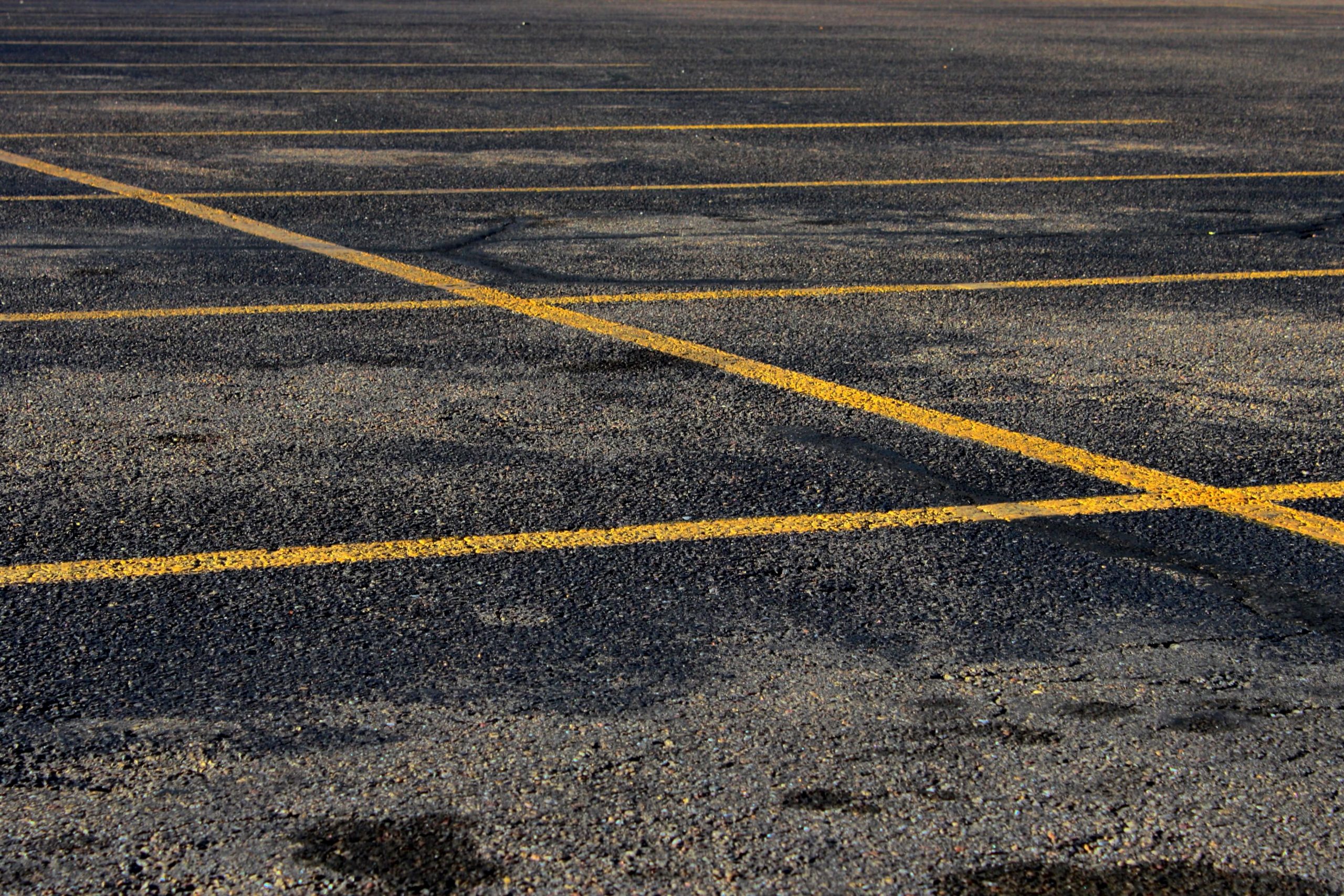 How Repaving Your Parking Lot with Asphalt can Save You Money | Epic Paving
