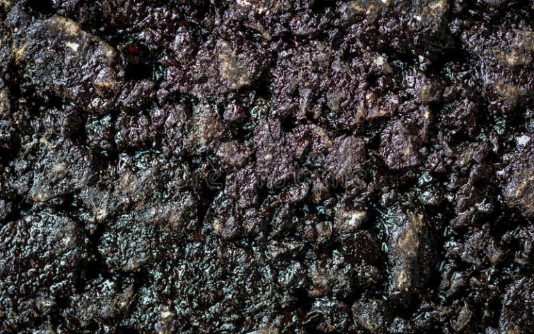 Epic Paving | What Type of Asphalt Mix Is Right For Your Driveway?